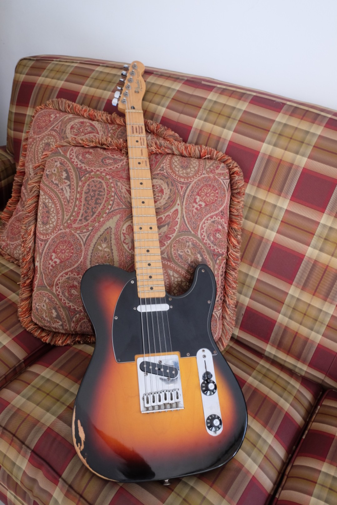 Fender Telecaster (Mexico), Hobbies & Toys, Music & Media, Musical ...