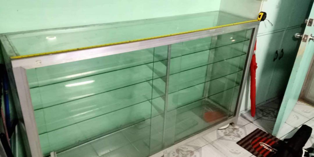 Glass shelf / Eskaparate, Furniture & Home Living, Furniture, Shelves ...