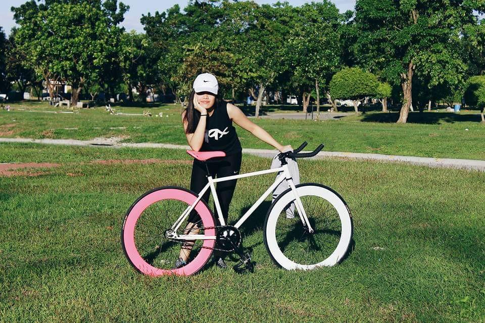 Pink fixie on Carousell