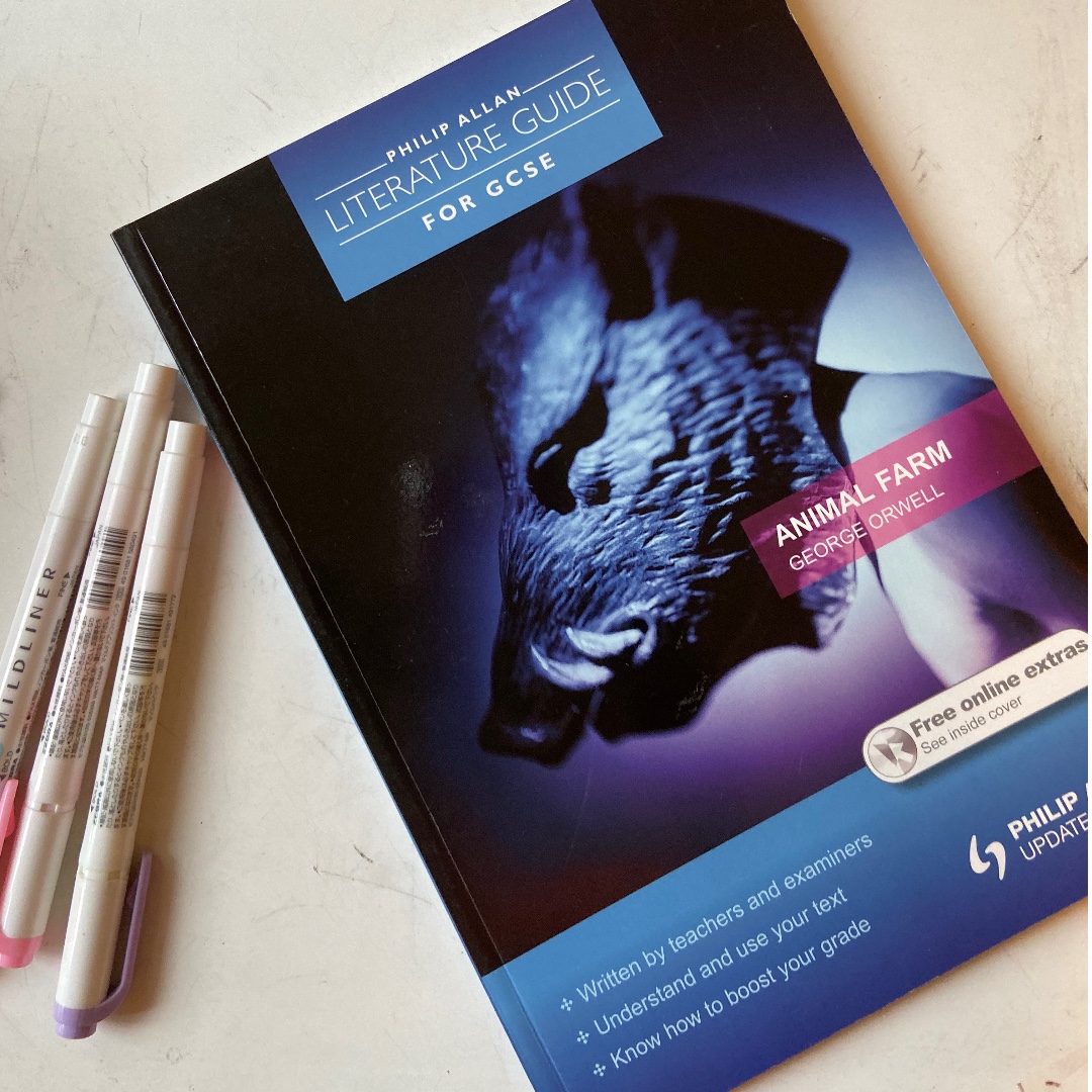 Literature GCSE guidebook (animal farm), Hobbies & Toys, Books ...