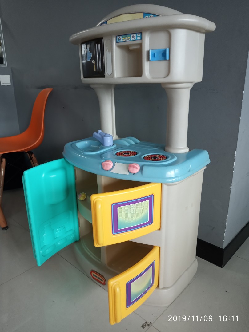 Little Tikes Kitchen Set, Babies & Kids, Baby Nursery & Kids Furniture ...