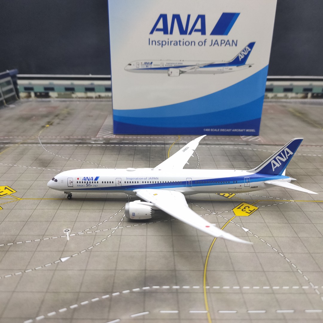 *RARE* 1:400 B789 ANA(ANA's 50th B787 Livery), Hobbies & Toys, Toys ...
