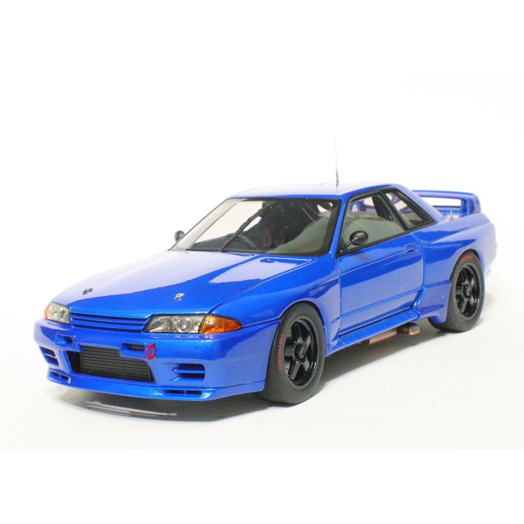 1/18 Nissan Skyline GT-R (R32) Plain Color Version (Bayside Blue/Black ...