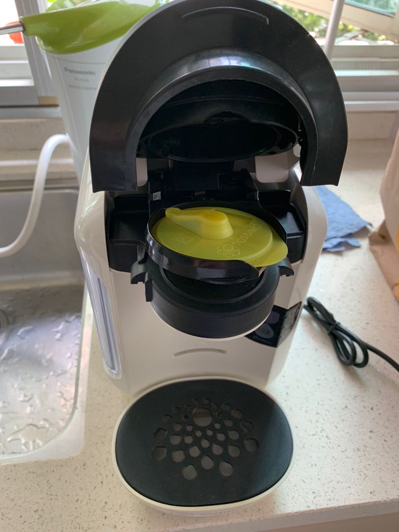 Boss tassimo coffee machine, TV & Home Appliances, Kitchen Appliances ...