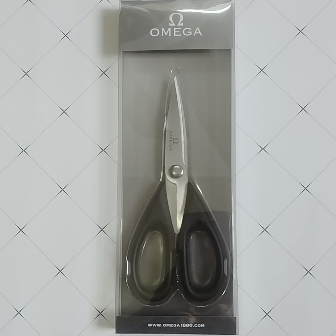 Omega 1880 Collection Multi-Purpose Scissors, Furniture & Home Living ...
