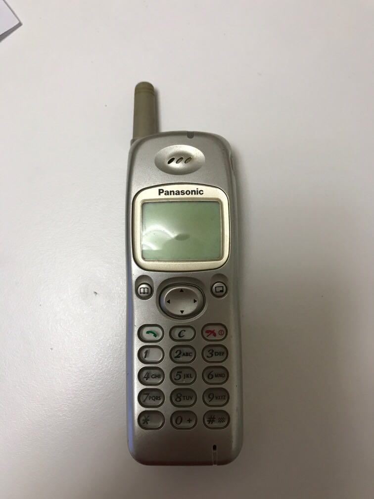 Panasonic gd90, 手提電話, 智能穿戴裝置及智能手錶 - Carousell