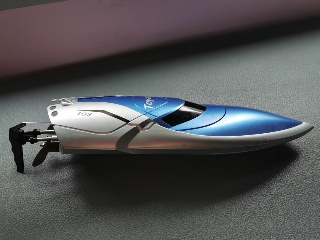 Remote controls high speed racing boat, Sports Equipment, PMDs, E ...