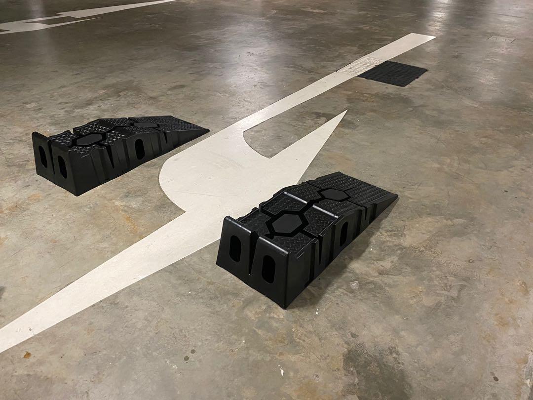 Rhinogear Drive up ramp car jacks, Car Accessories, Car Workshops ...