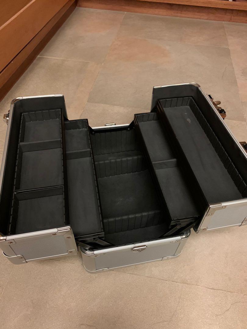 Sephora Medium Metal Traincase, Beauty & Personal Care, Face, Makeup on ...