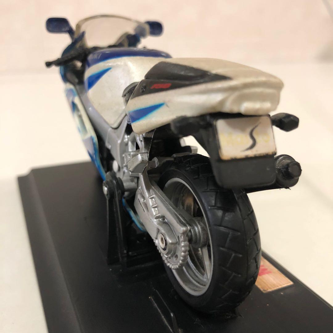 Suzuki GSX R750 Motorbike Model - Maisto (blue/white), Hobbies & Toys ...