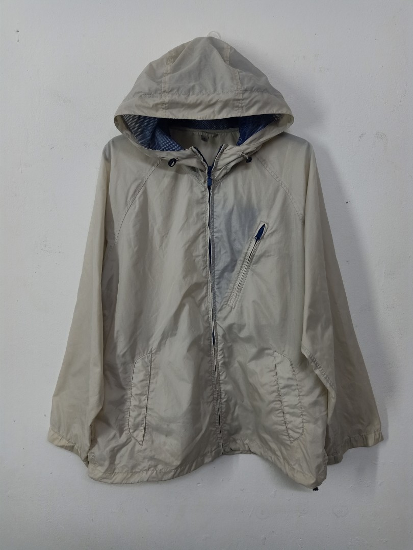 Uniqlo Training Light Jacket, Men's Fashion, Coats, Jackets and ...