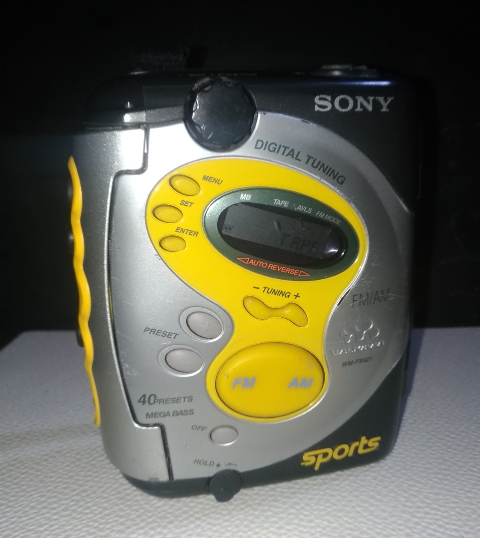 Vintage Sony Sports am fm Walkman MegaBass WATERPROOF Auto Reverse ...