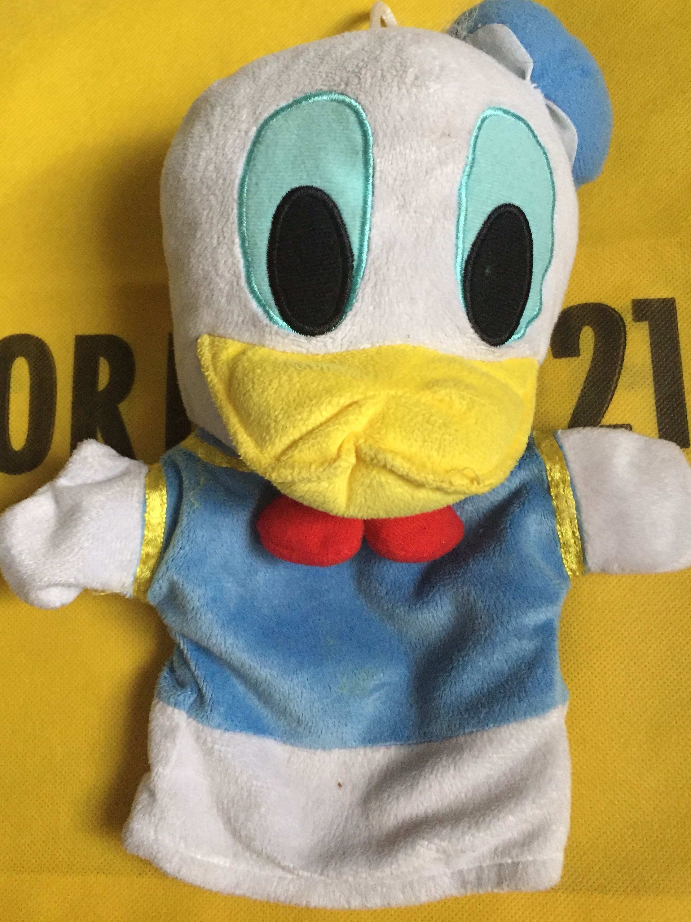 Daisy Duck puppet/ disney toy, Hobbies & Toys, Memorabilia ...