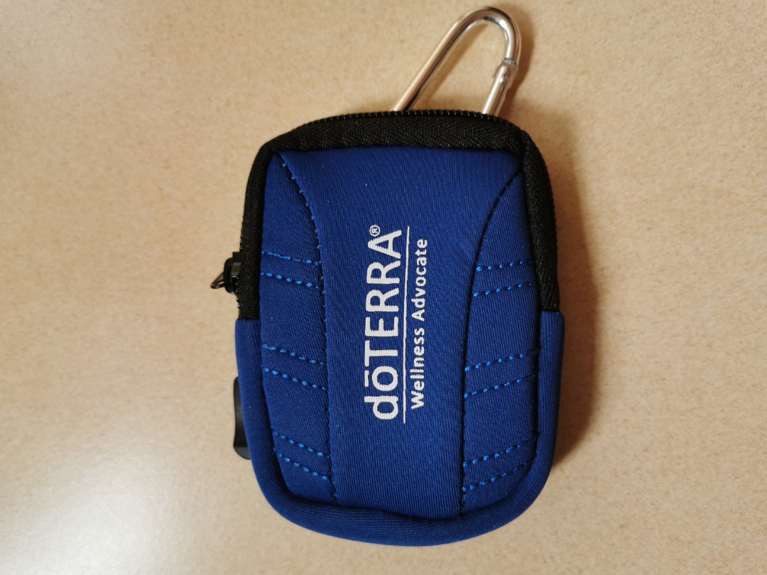 Doterra Essential Oil Pouch, Beauty & Personal Care, Bath & Body, Body ...