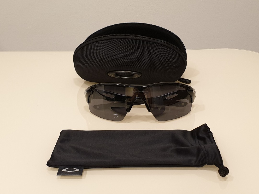 Oakley Radarlock Sunglasses, Men's Fashion, Watches & Accessories ...