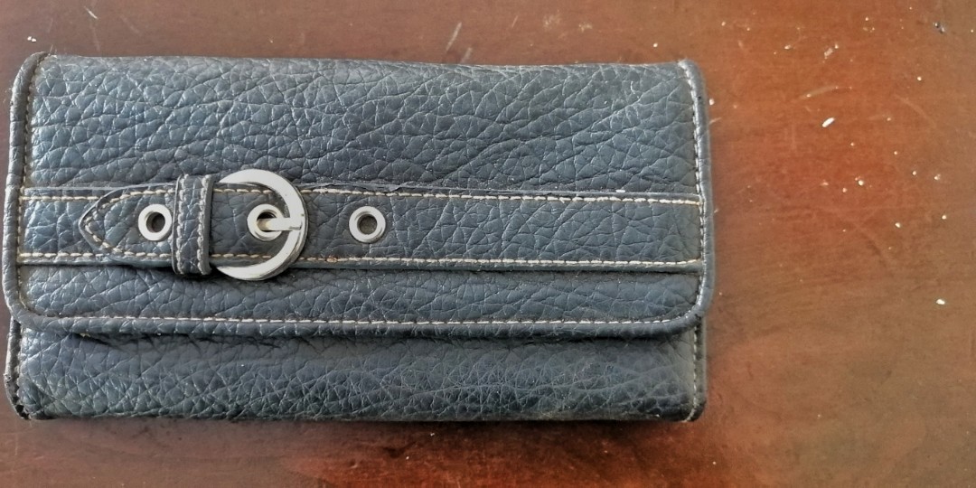 Rosetti wallet, Luxury, Bags & Wallets on Carousell