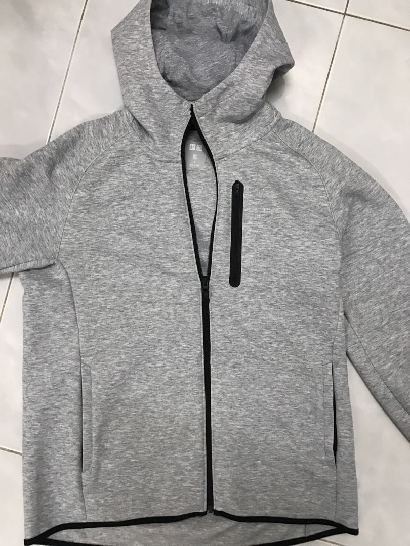 Uniqlo Sweater Grey, Men's Fashion, Tops & Sets, Hoodies on Carousell
