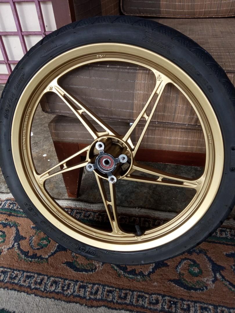 Yamaha Lc135 sport rim gold., Motorbikes on Carousell
