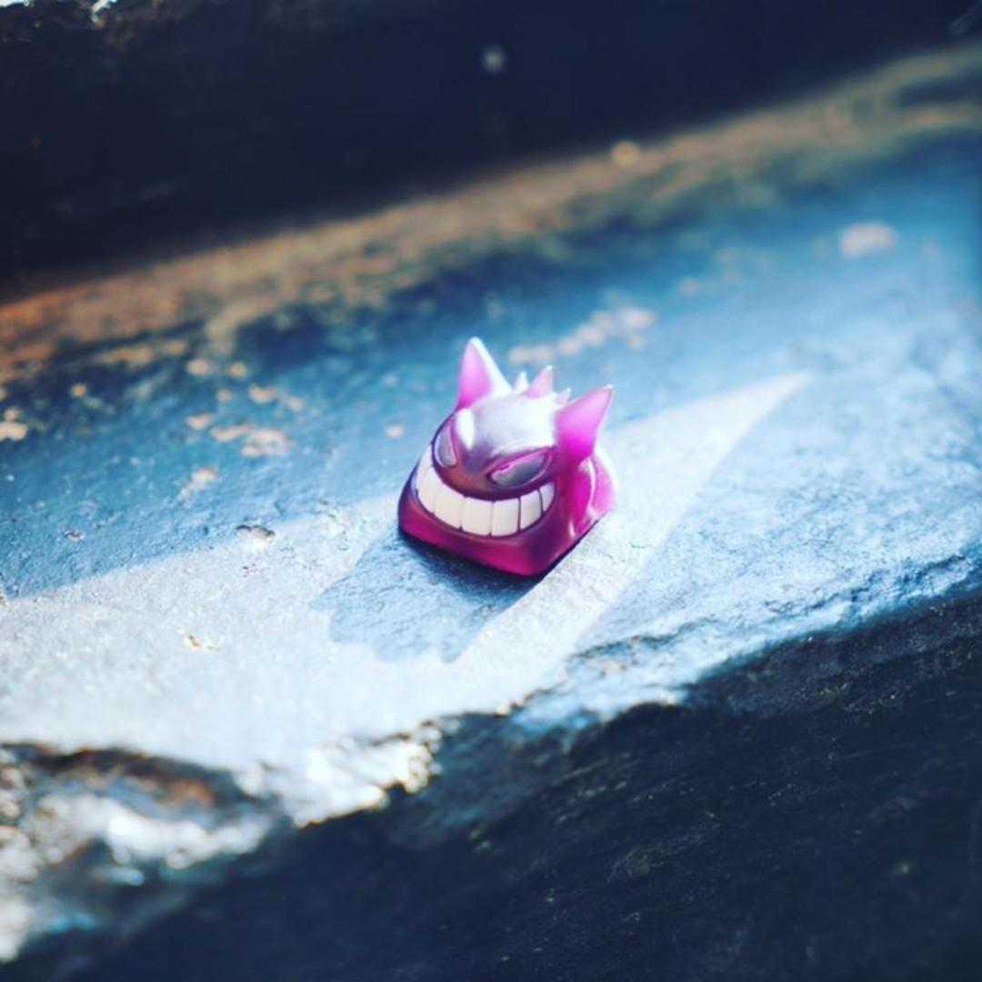 Bob Artisan Keycap: 10.14 Gengar, Computers & Tech, Parts & Accessories ...