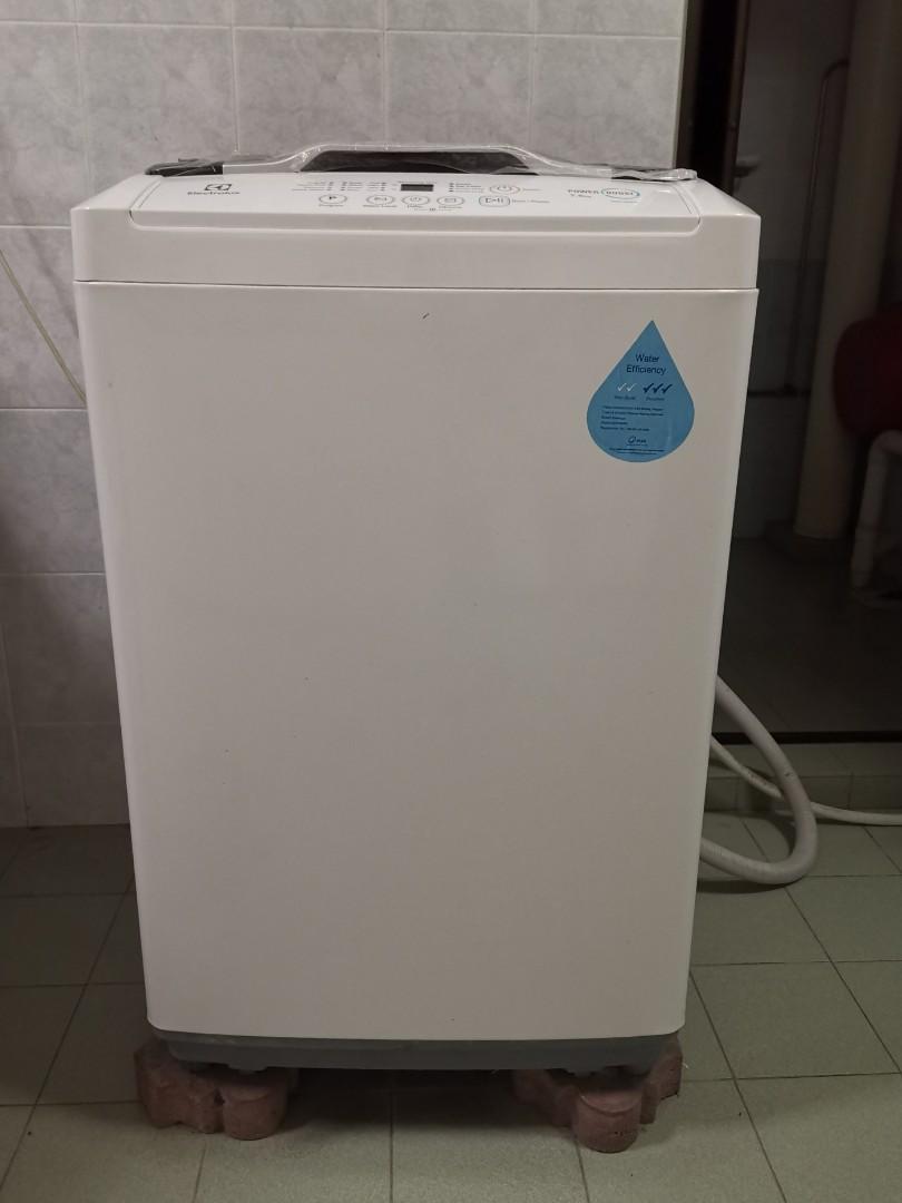 Electrolux 7.5kg Top Load Washing Machine EWT754W, TV & Home Appliances ...