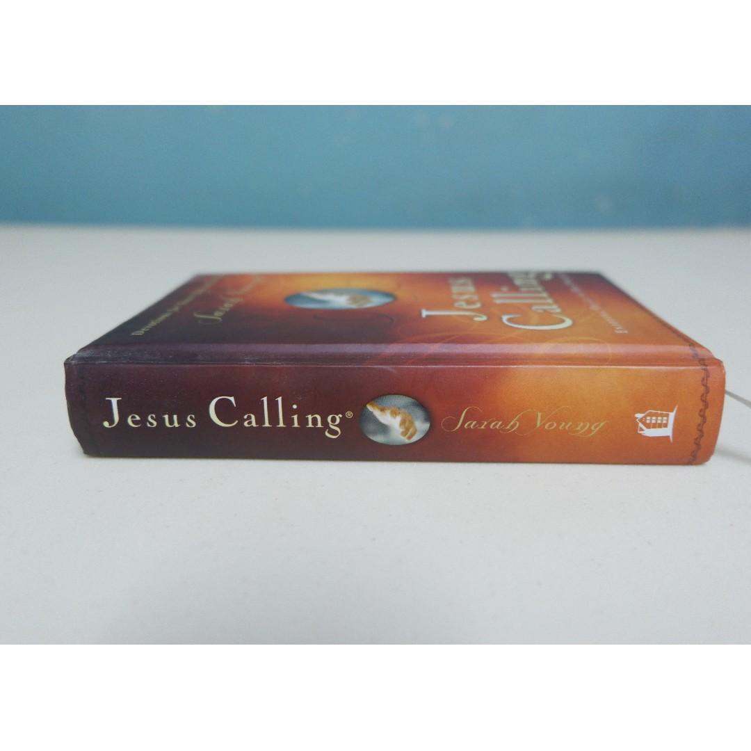 Jesus Calling by Sarah Young + God's Little Devotional Book for Women ...