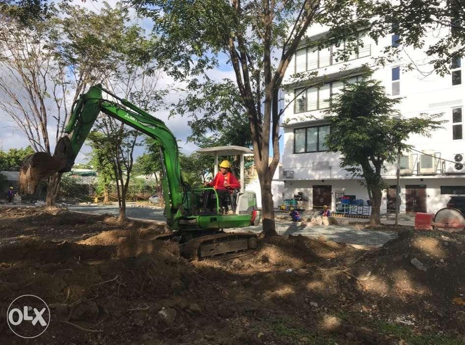 Mini Backhoe Rental COMPLETE with Breaker Dozer Operator and Diesel ...