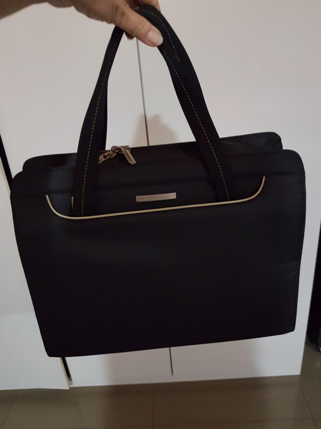 Samsonite ladies laptop bag, Women's Fashion, Bags & Wallets, Tote Bags ...