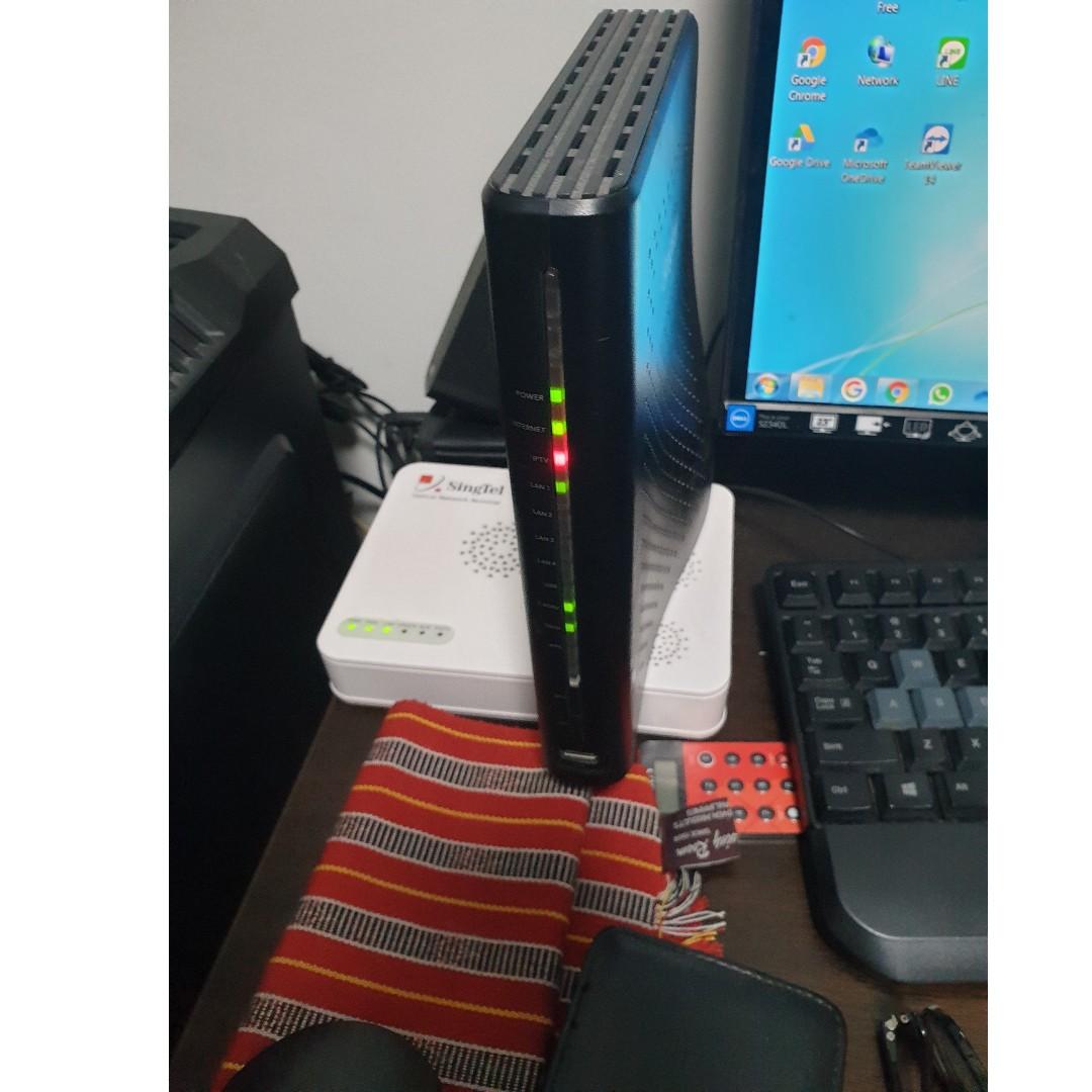 Singtel Wifi Gigabit Router AC1900, Computers & Tech, Parts ...