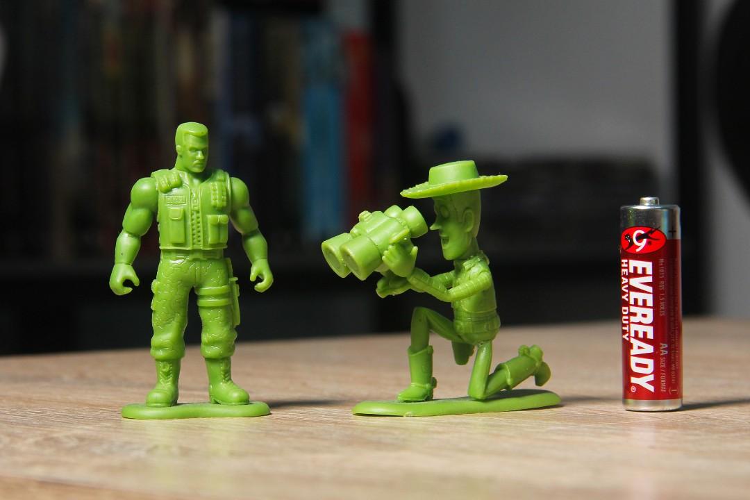 DISNEY PIXAR TOY STORY WOODY AND COMBAT CARL, Hobbies & Toys ...