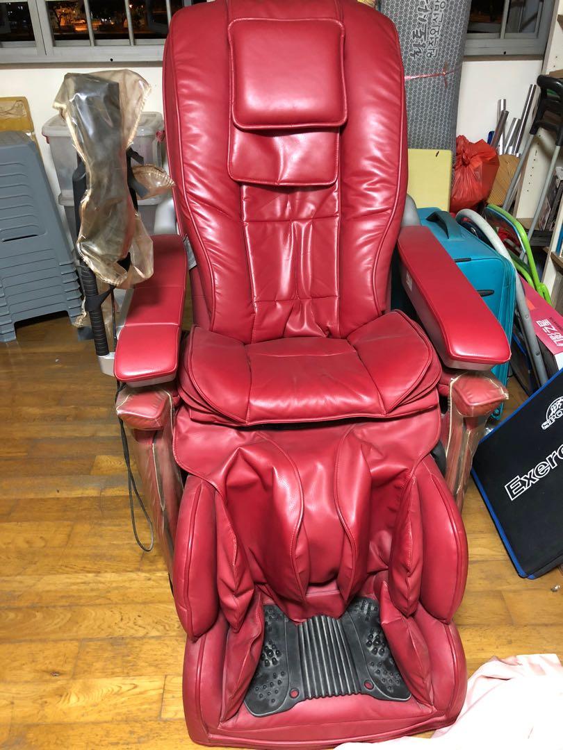 Osim uPilot Massage Chair, Furniture & Home Living, Furniture, Chairs ...