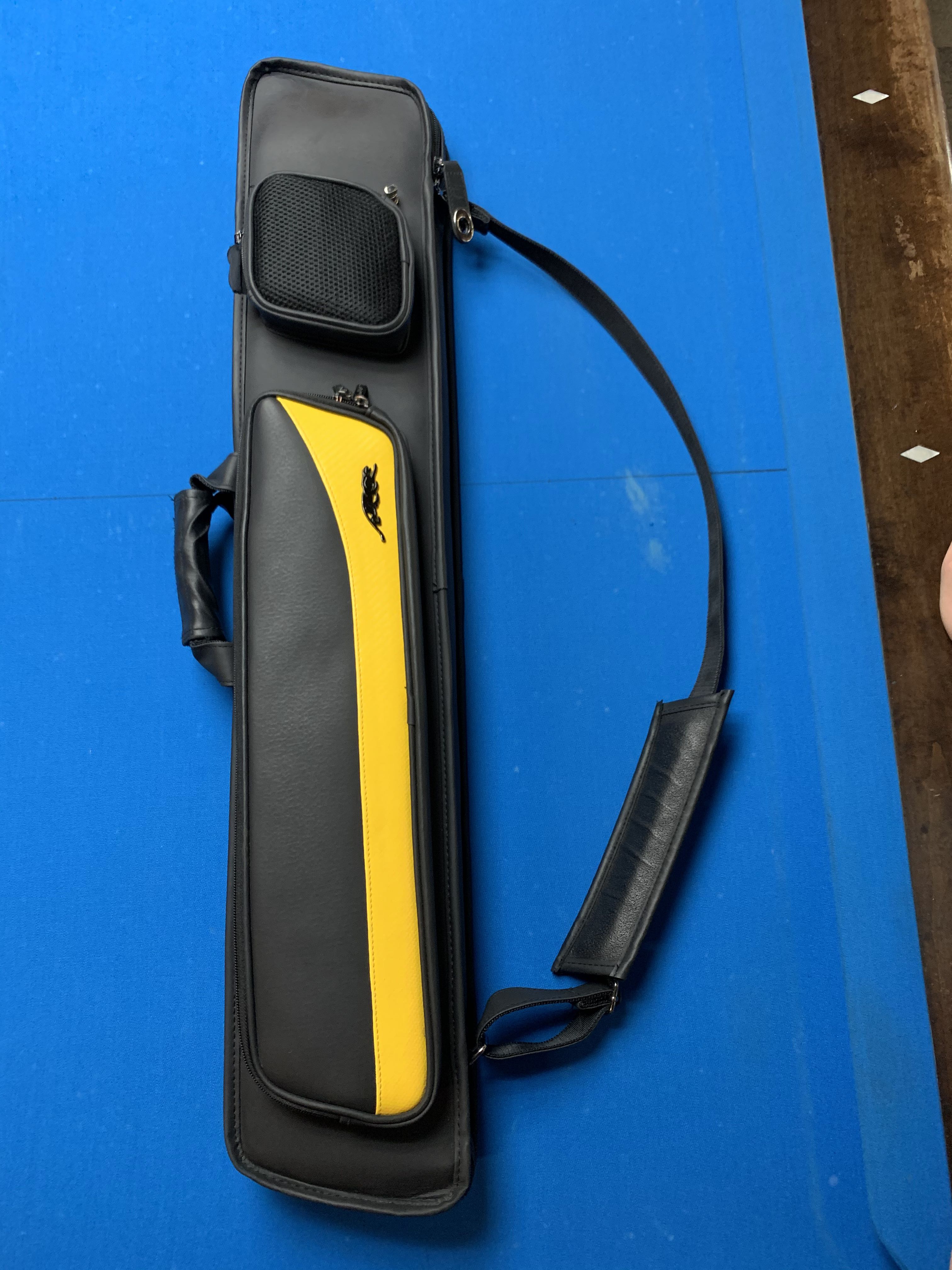 Predator Cue bag 3x5, Sports Equipment, Sports & Games, Billiards ...