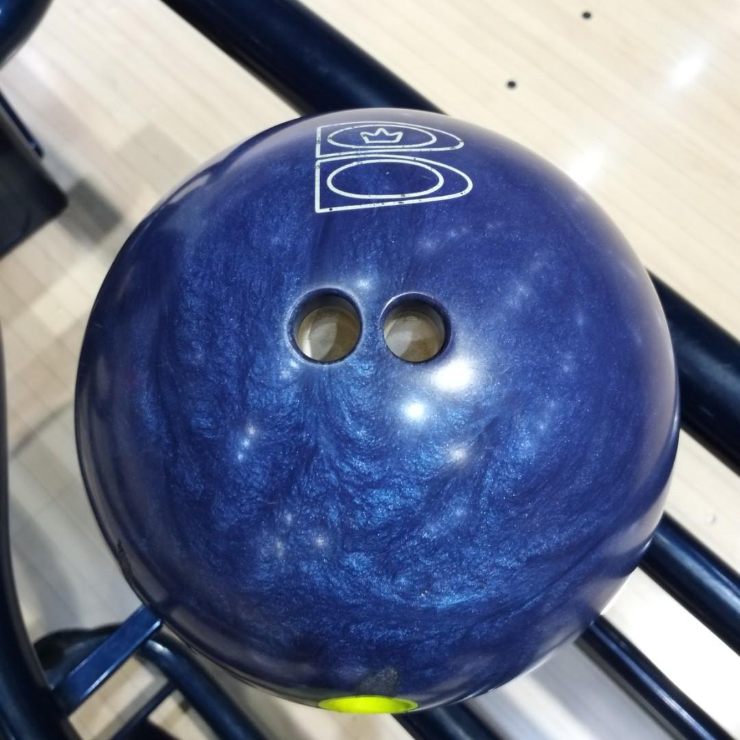 Reactive Bowling Ball, Sports Equipment, Sports & Games, Billiards ...