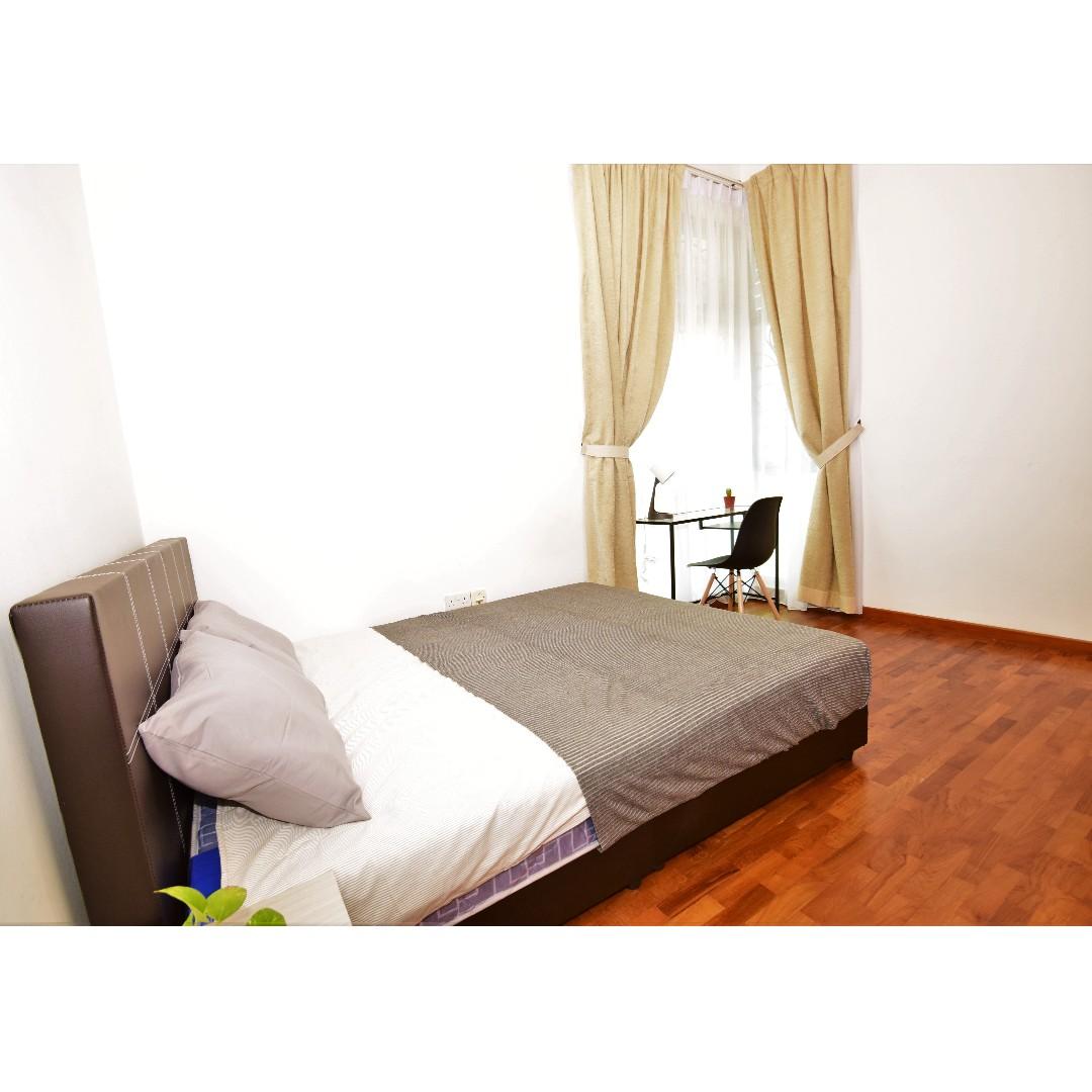 SIMS RESIDENCES - Queen Bed (Common) for rent! .1 Min Walk To Paya ...