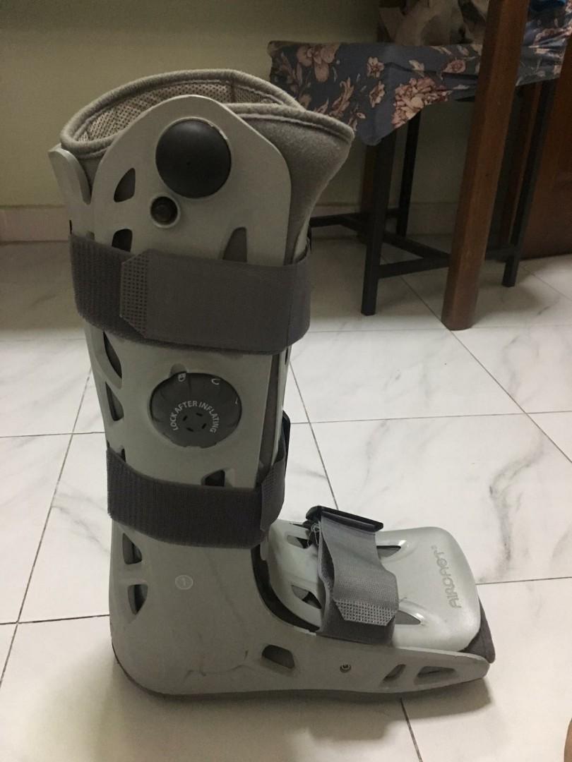 Air cast, Everything Else on Carousell