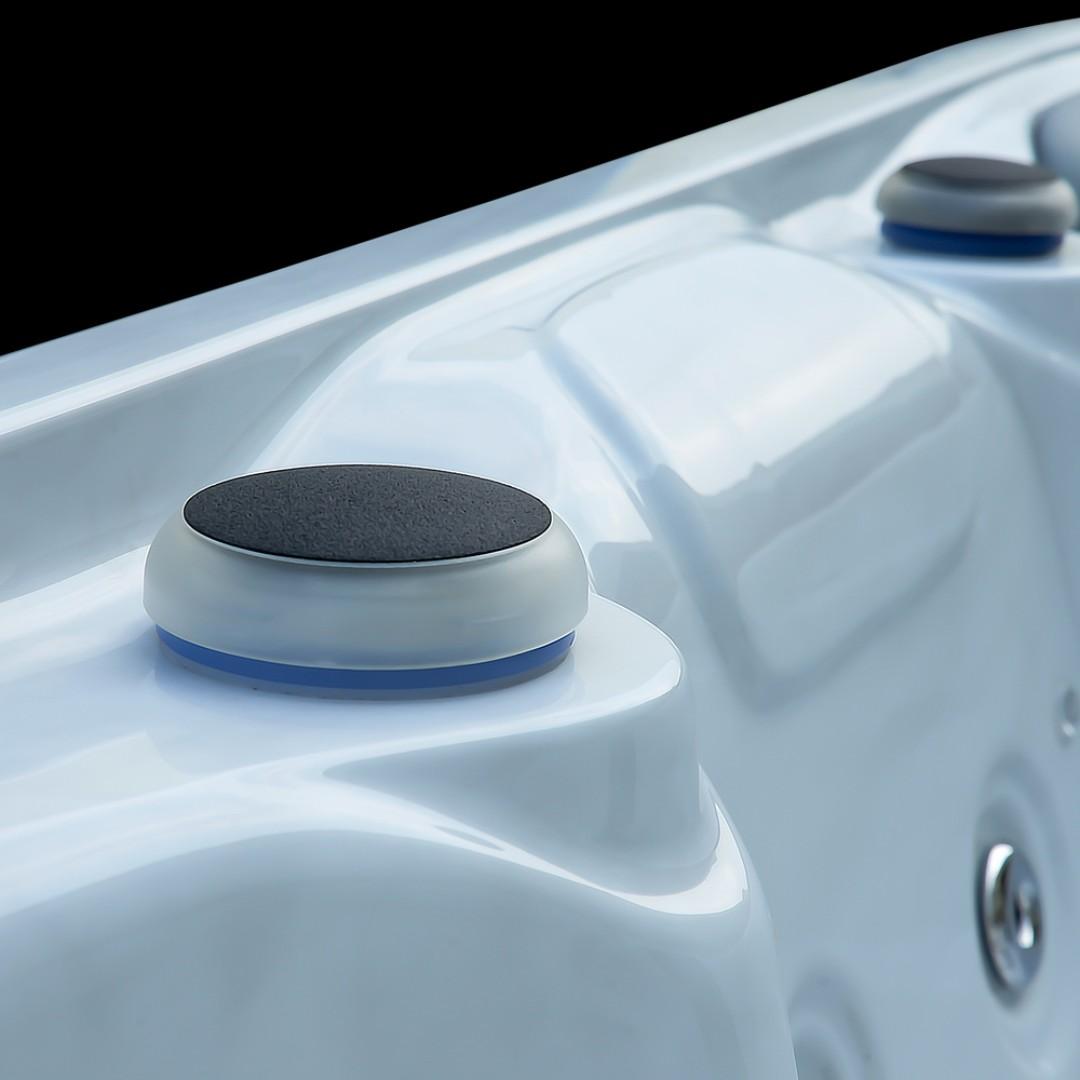 MASSAGE BATH TUB JACUZZI POWERED BY US BALBOA CONTROL SYSTEM 5-SEATER ...