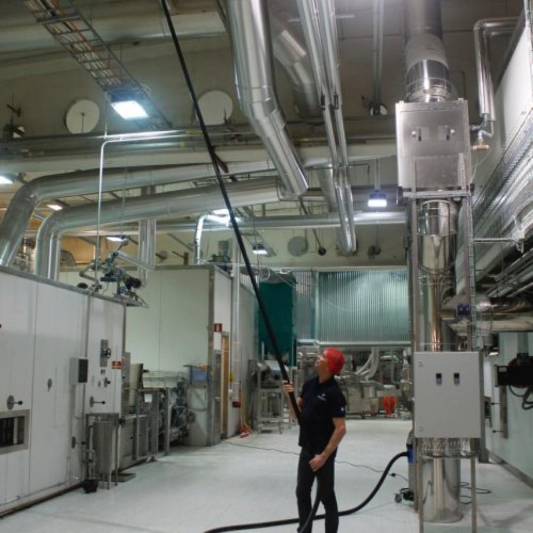 [RENTAL] SuperSteam SpaceVac High Window & Ceiling Cleaning System ...