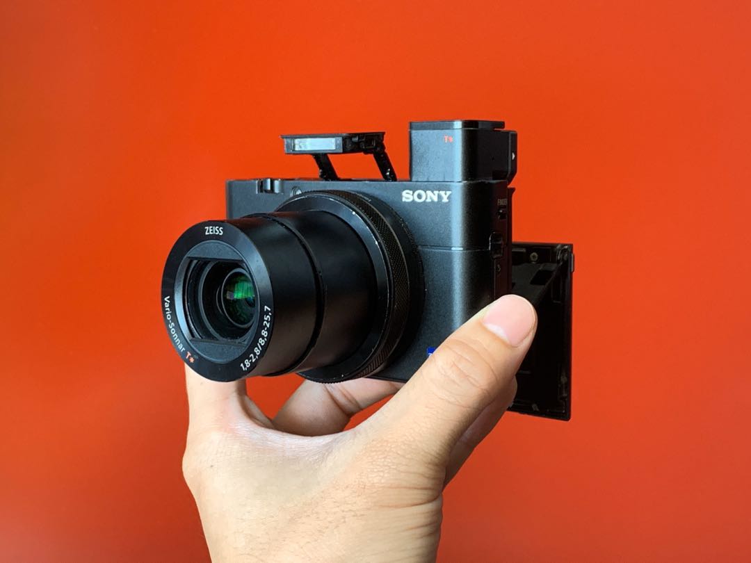 Sony RX100 V mk5, Photography, Cameras on Carousell
