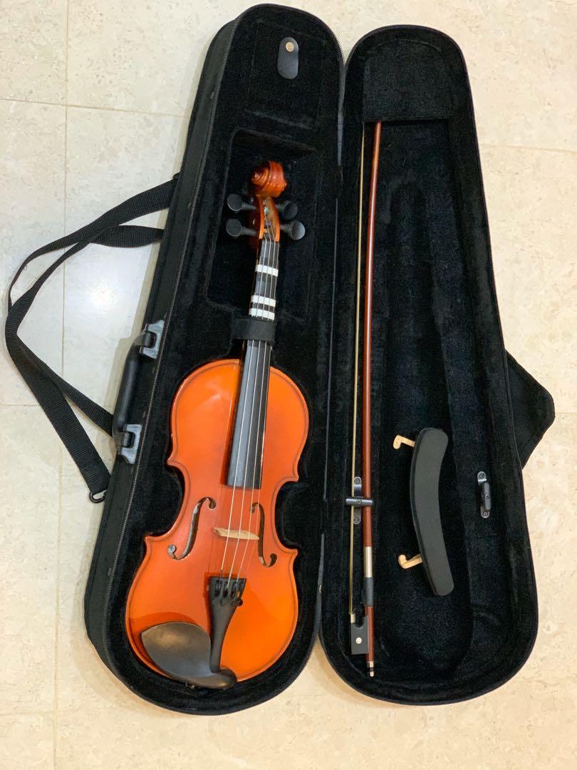 Violin half size, Hobbies & Toys, Music & Media, Musical Instruments on ...