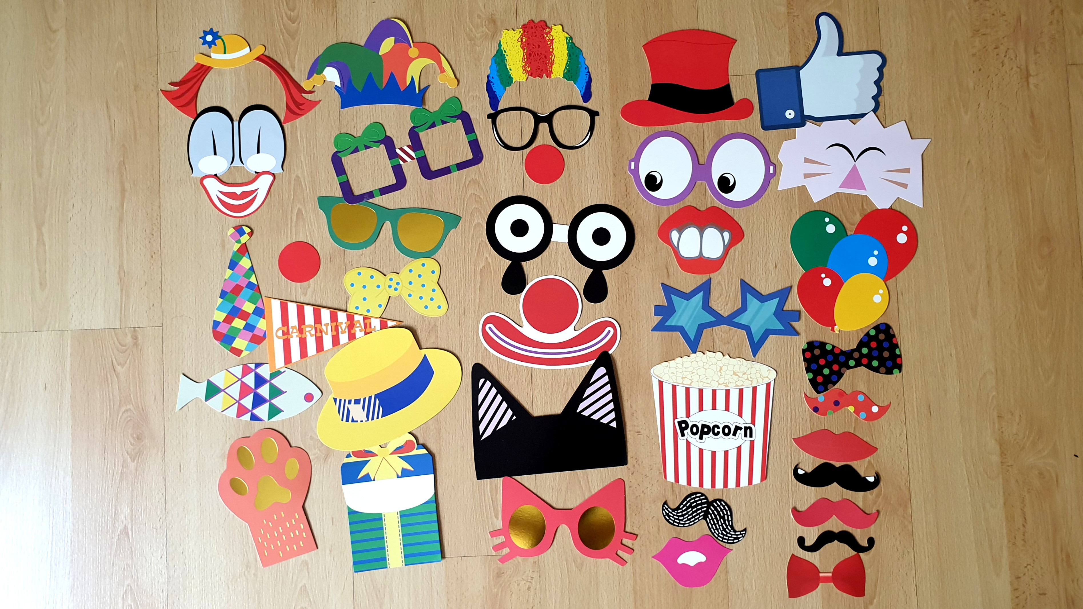 DIY carnival photo booth props, Hobbies & Toys, Stationery & Craft ...