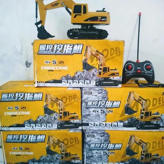 RC Escavator Remote Control Beko Mainan Anak, Toys & Collectibles ...