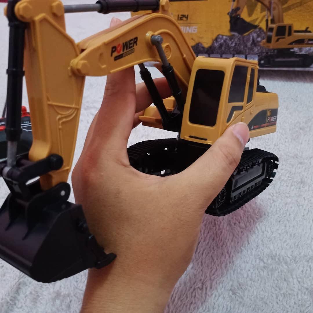 RC Escavator Remote Control Beko Mainan Anak, Toys & Collectibles ...