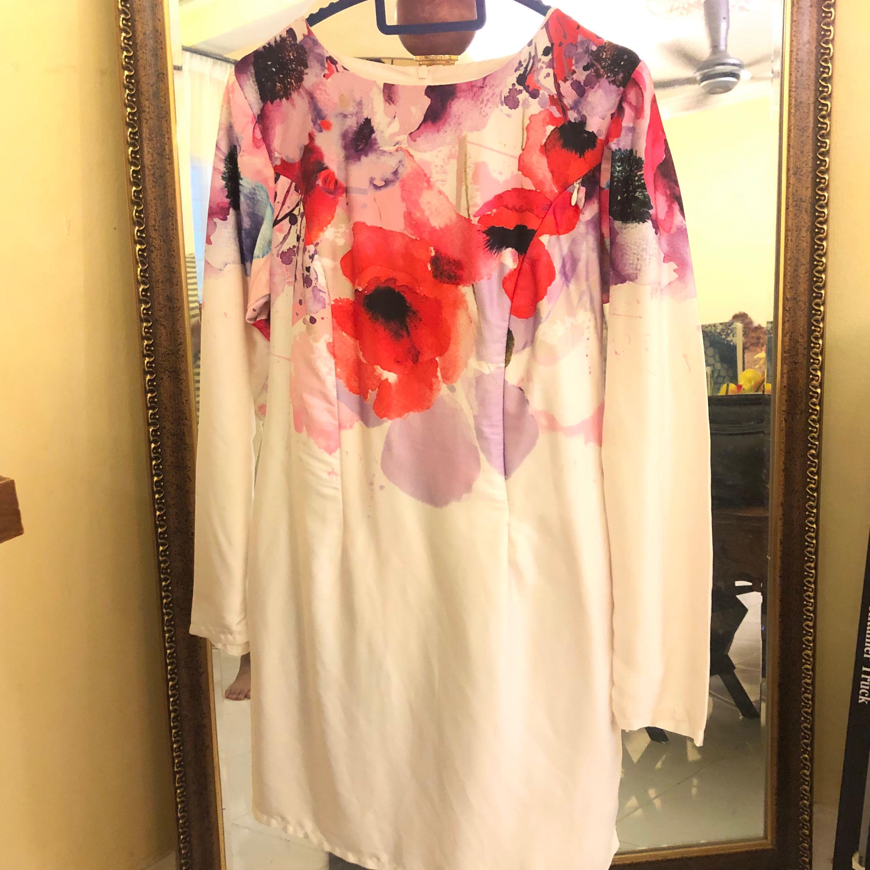 Baju Kurung Minaz, Women's Fashion, Muslimah Fashion, Baju Kurung ...