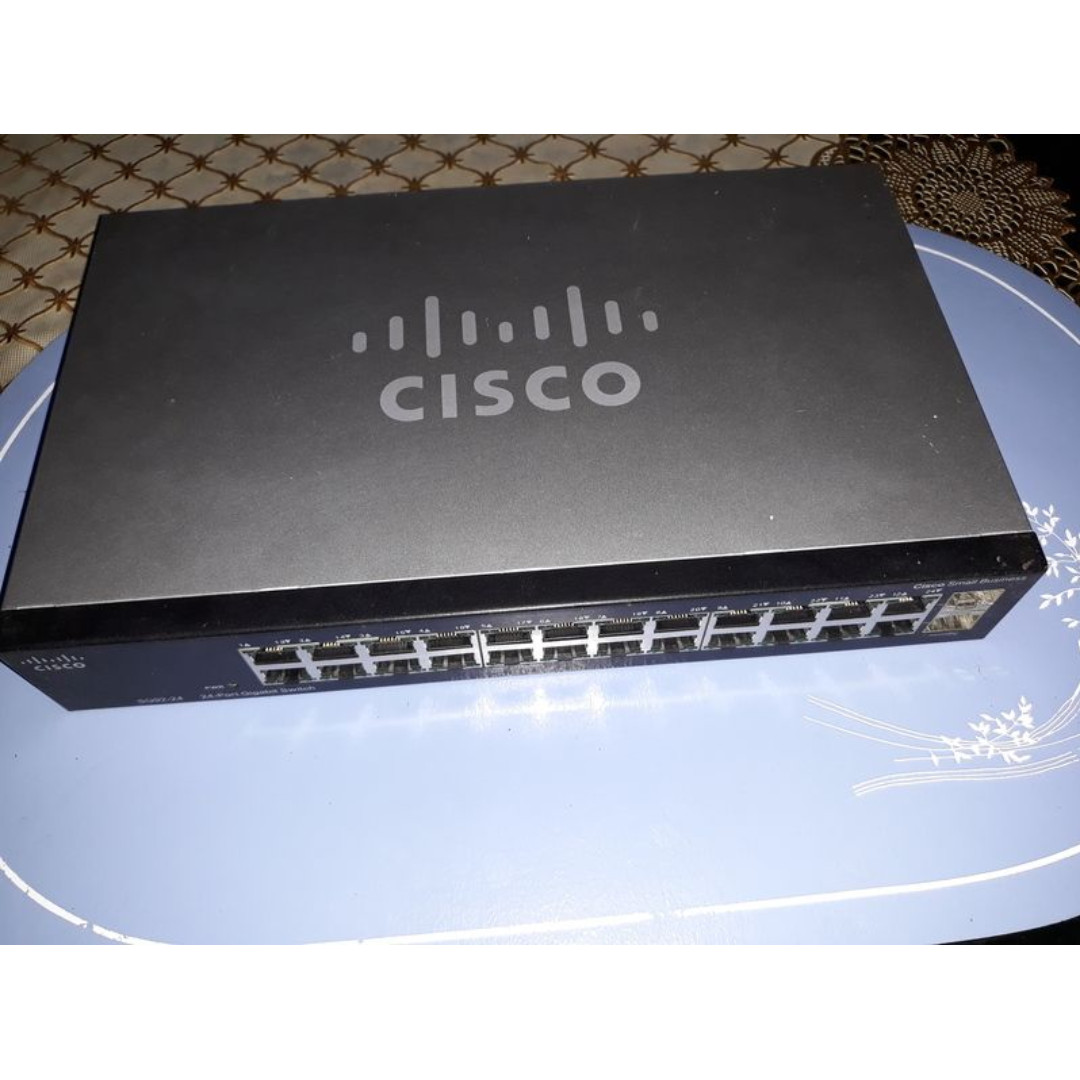 Cisco Switch SG92-24 Compact 24-Port Gigabit Switch, Computers & Tech ...