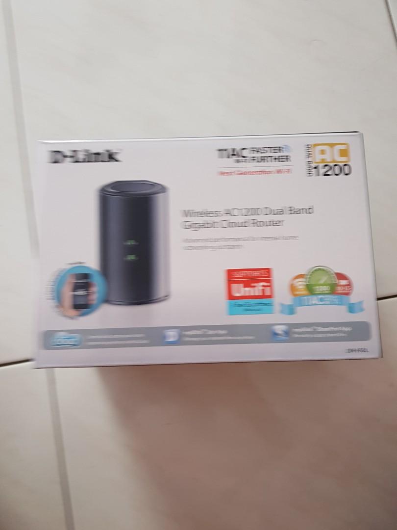 Dlink Wireless AC1200 Dual Band Gigabit Cloud Router, Computers & Tech ...