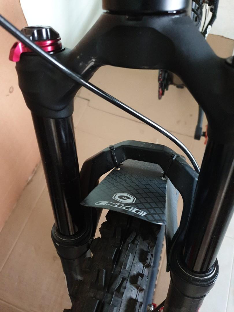 Manitou magnum pro fork, Sports Equipment, Bicycles & Parts, Bicycles ...