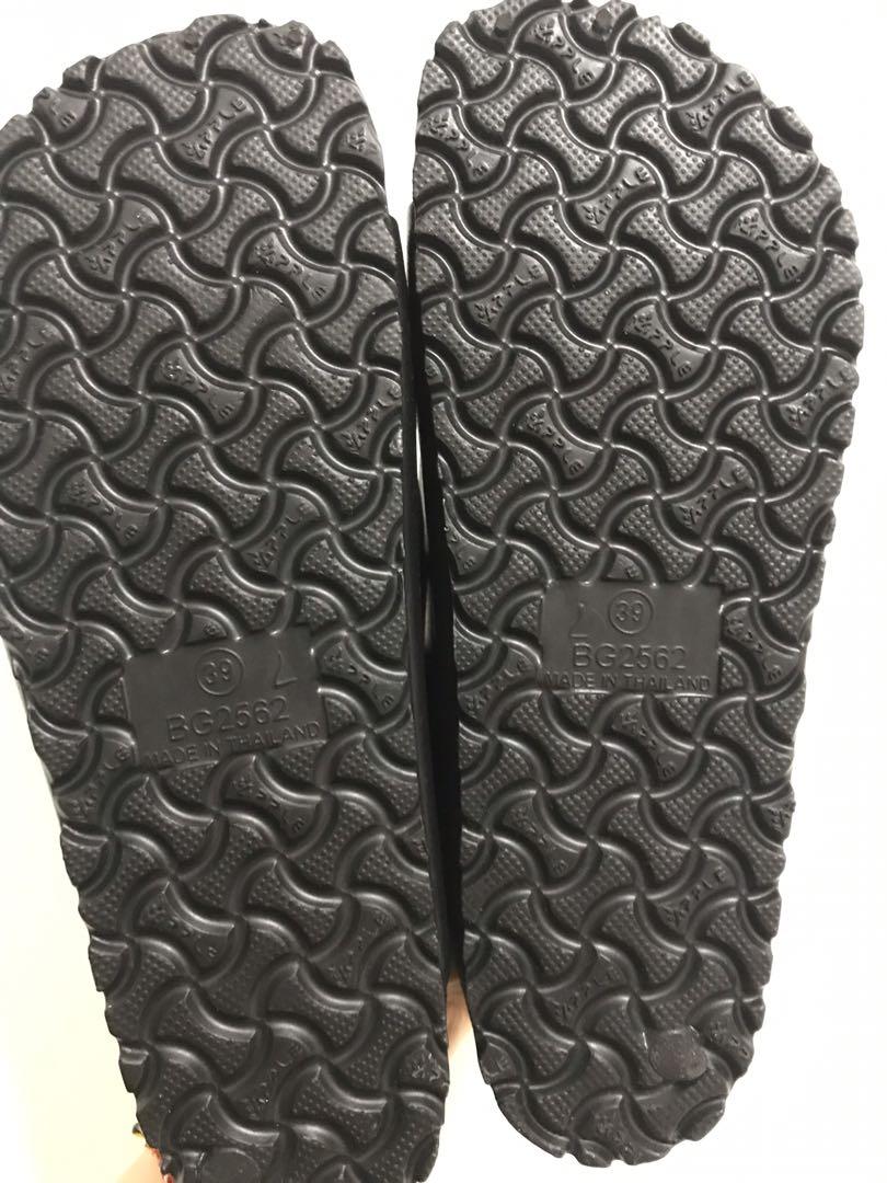 Red Apple Slippers, Men's Fashion, Footwear, Flipflops and Slides on ...