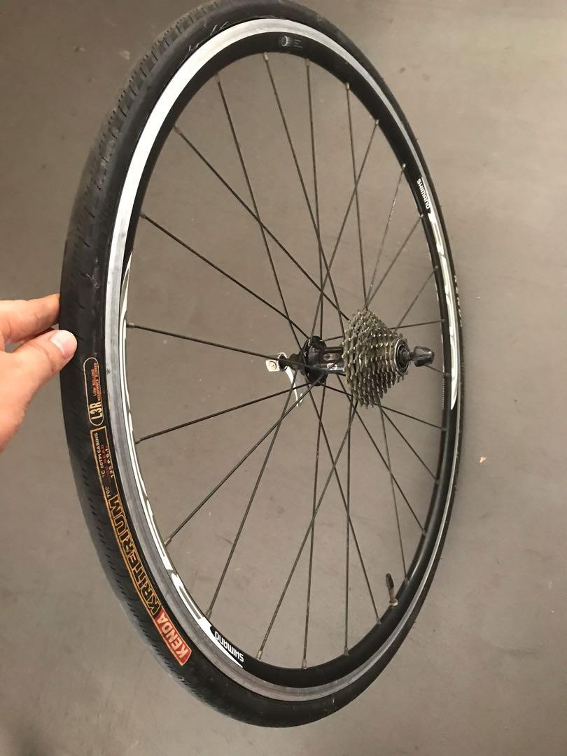 Shimano WH-R500 Wheel Sets with 10 speed Cassette, Sports Equipment ...