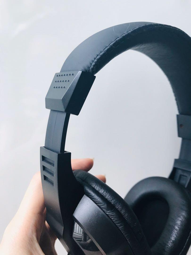 SILVERTEC HEADPHONES WITH MIC, Audio, Headphones & Headsets on Carousell