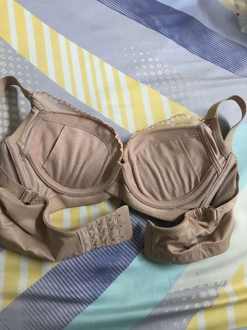 Sorella bra B75, Women's Fashion, New Undergarments & Loungewear on Carousell