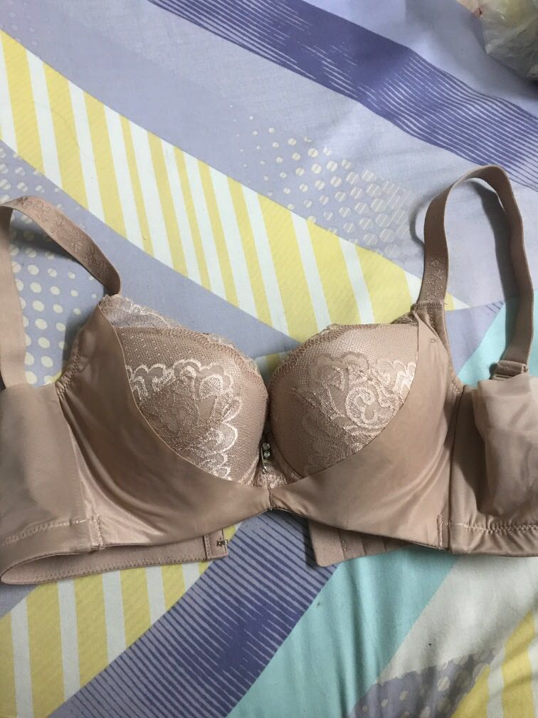 Sorella bra B75, Women's Fashion, New Undergarments & Loungewear on Carousell